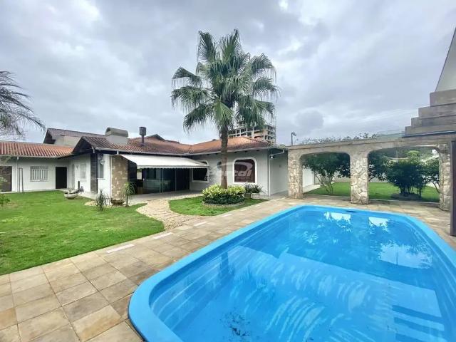 Casa / Sobrado para Venda em Blumenau/SC Itoupava Norte 4 Quartos