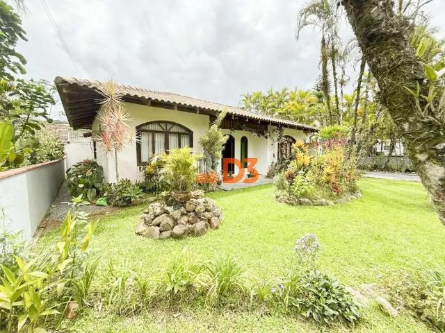 Casa / Sobrado para Venda em Blumenau/SC Itoupava Central 5 Quartos