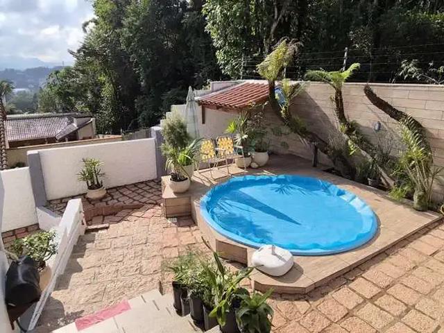 Casa / Sobrado para Venda em Blumenau/SC Itoupava Seca 5 Quartos