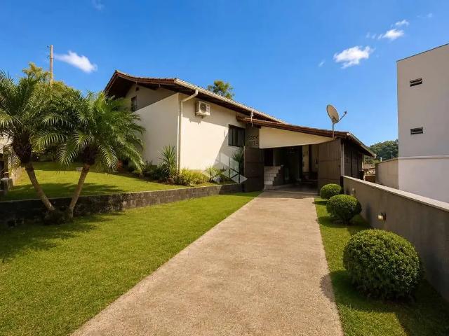 Casa / Sobrado para Venda em Blumenau/SC Itoupavazinha 3 Quartos