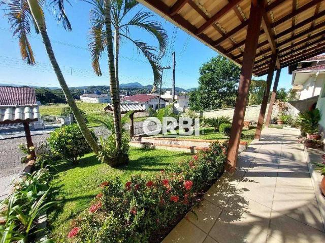 Casa / Sobrado para Venda em Blumenau/SC Itoupavazinha 4 Quartos
