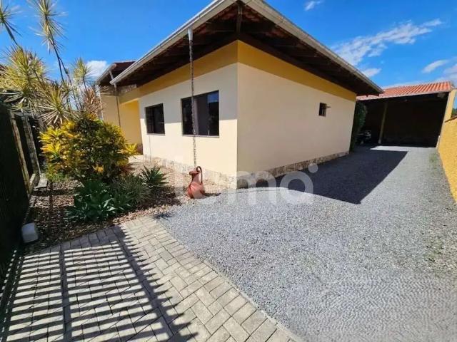 Casa / Sobrado para Venda em Blumenau/SC Passo Manso 3 Quartos