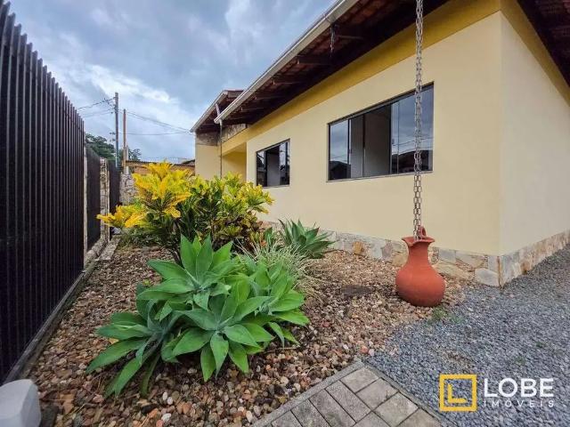 Casa / Sobrado para Venda em Blumenau/SC Passo Manso 3 Quartos