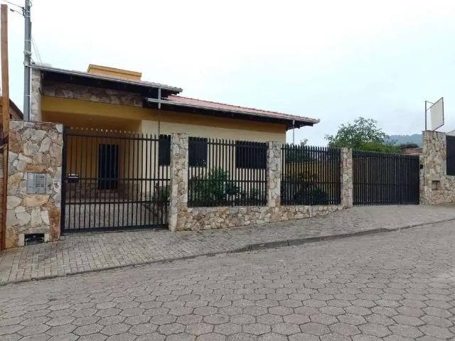 Casa / Sobrado para Venda em Blumenau/SC Passo Manso 3 Quartos