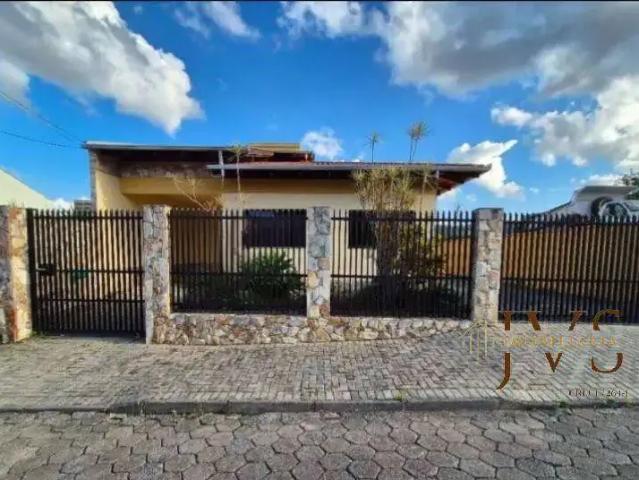 Casa / Sobrado para Venda em Blumenau/SC Passo Manso 3 Quartos