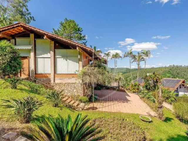 Casa / Sobrado para Venda em Blumenau/SC Ponta Aguda 3 Quartos