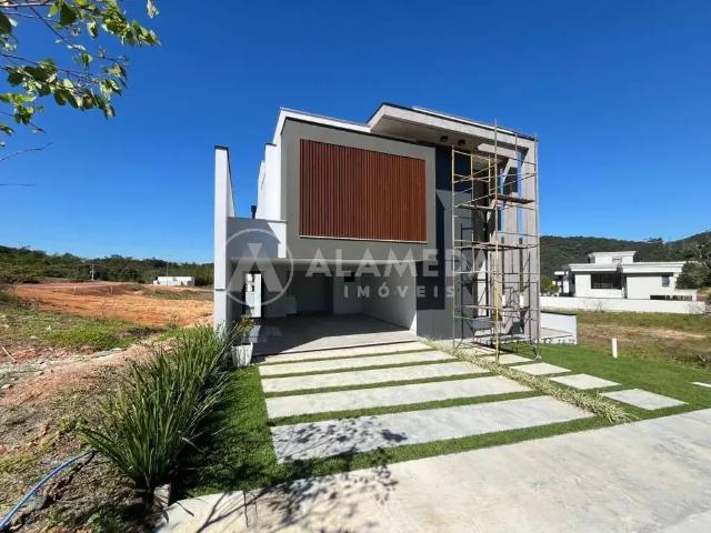 Casa / Sobrado para Venda em Blumenau/SC Ponta Aguda 4 Quartos