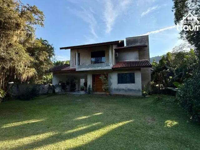 Casa / Sobrado para Venda em Blumenau/SC Progresso 4 Quartos