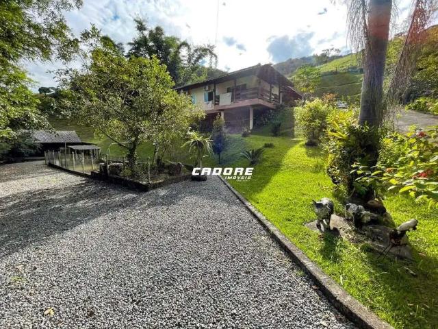 Casa / Sobrado para Venda em Blumenau/SC Progresso 4 Quartos