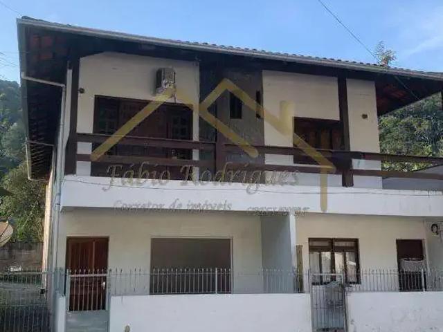 Casa / Sobrado para Venda em Blumenau/SC Progresso 6 Quartos