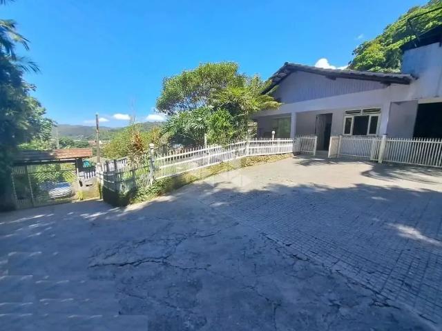 Casa / Sobrado para Venda em Blumenau/SC Progresso 3 Quartos