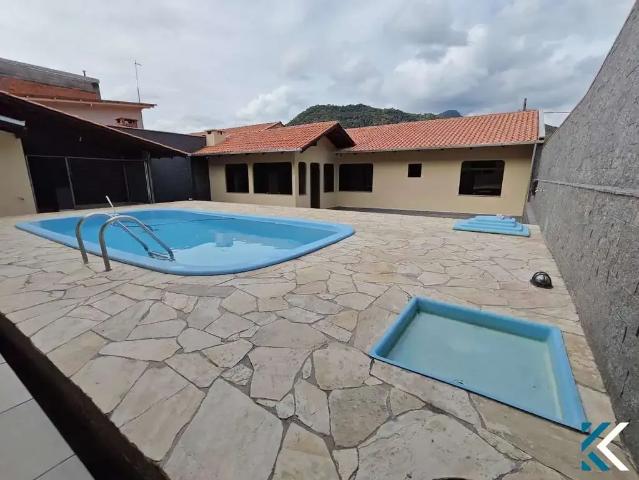 Casa / Sobrado para Venda em Blumenau/SC Progresso 3 Quartos