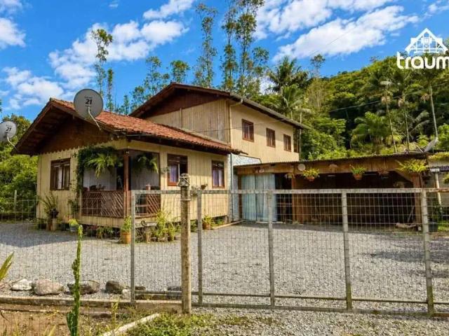 Casa / Sobrado para Venda em Blumenau/SC Progresso 3 Quartos