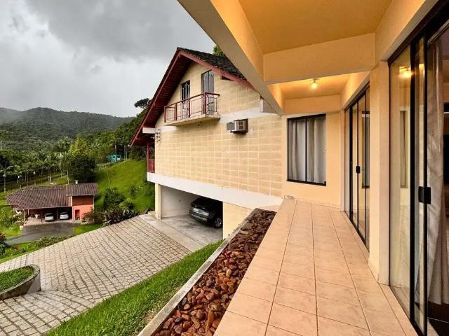 Casa / Sobrado para Venda em Blumenau/SC Progresso 3 Quartos