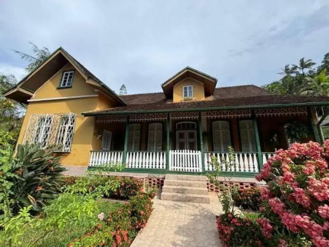 Casa / Sobrado para Venda em Blumenau/SC Ribeirão Fresco 6 Quartos