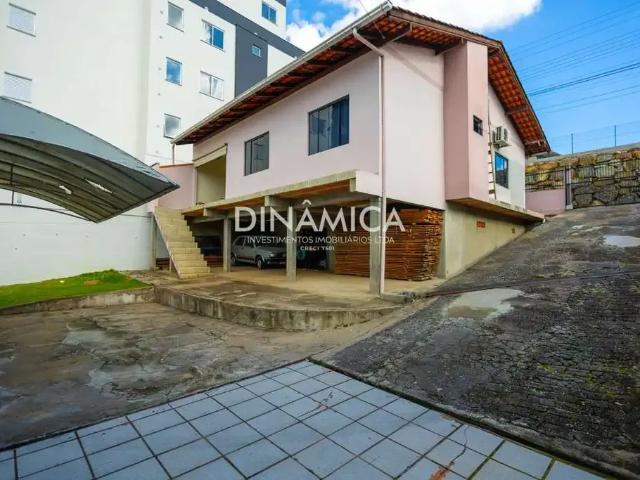 Casa / Sobrado para Venda em Blumenau/SC Salto do Norte 3 Quartos