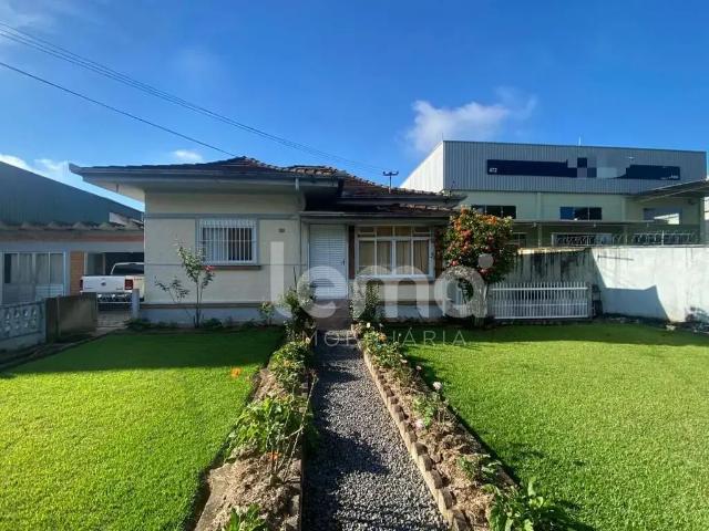Casa / Sobrado para Venda em Blumenau/SC Salto do Norte 3 Quartos