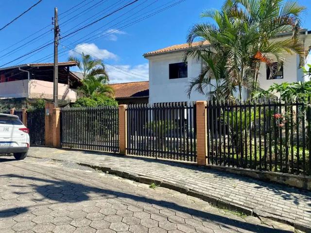 Casa / Sobrado para Venda em Blumenau/SC Salto do Norte 5 Quartos
