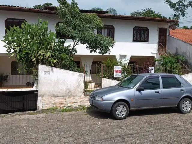 Casa / Sobrado para Venda em Blumenau/SC Salto do Norte 5 Quartos