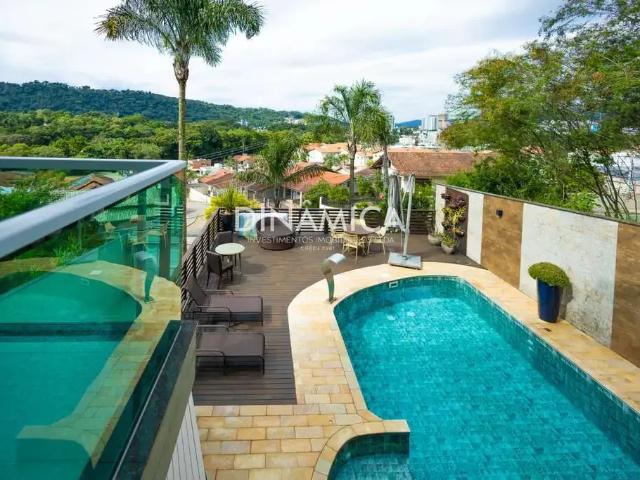 Casa / Sobrado para Venda em Blumenau/SC Salto Weissbach 4 Quartos