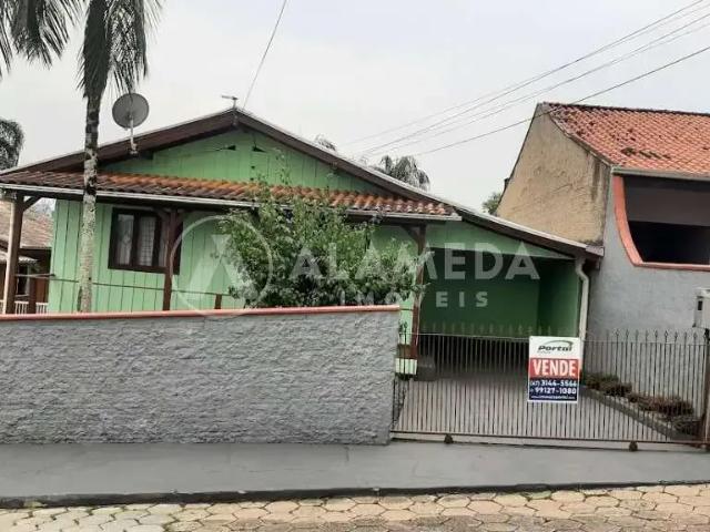 Casa / Sobrado para Venda em Blumenau/SC Salto Weissbach 3 Quartos