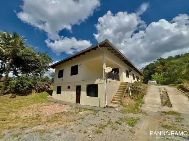 Casa / Sobrado para Venda em Blumenau/SC Testo Salto 4 Quartos