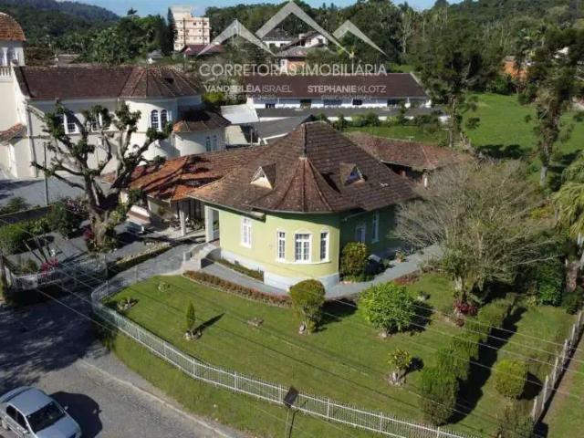 Casa / Sobrado para Venda em Blumenau/SC Testo Salto 4 Quartos