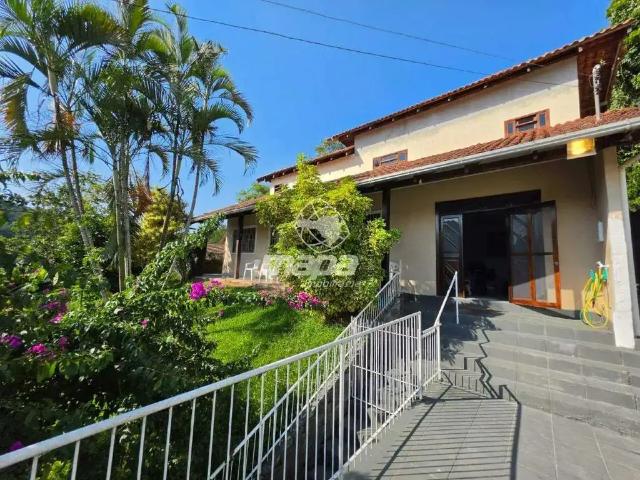 Casa / Sobrado para Venda em Blumenau/SC Velha Central 5 Quartos