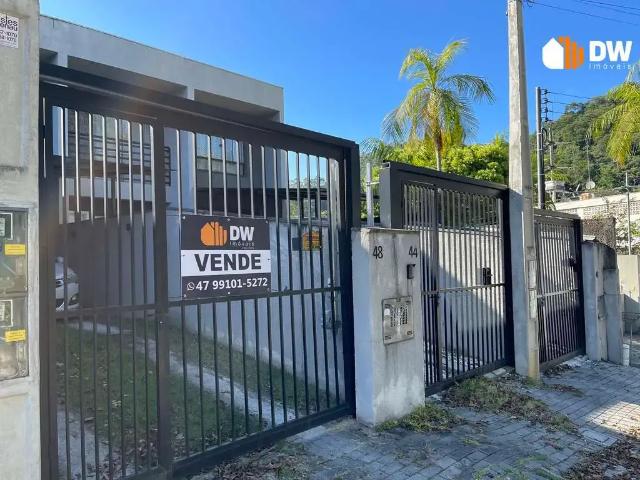 Casa / Sobrado para Venda em Blumenau/SC Velha 2 Quartos