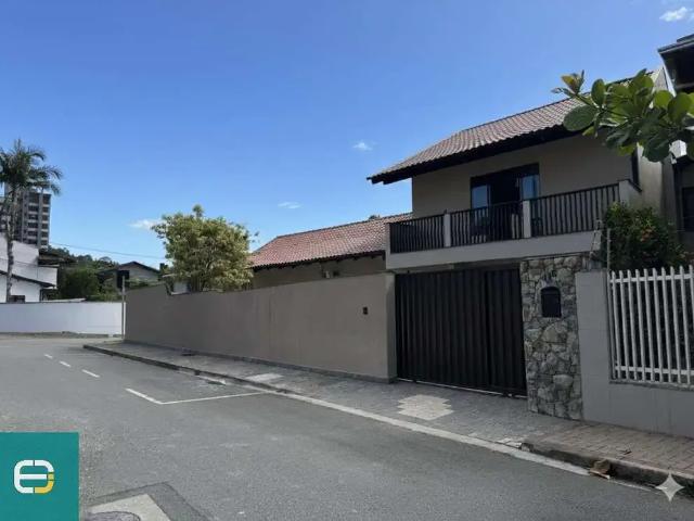 Casa / Sobrado para Venda em Blumenau/SC Velha 2 Quartos