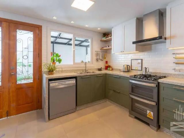 Casa / Sobrado para Venda em Blumenau/SC Velha 3 Quartos