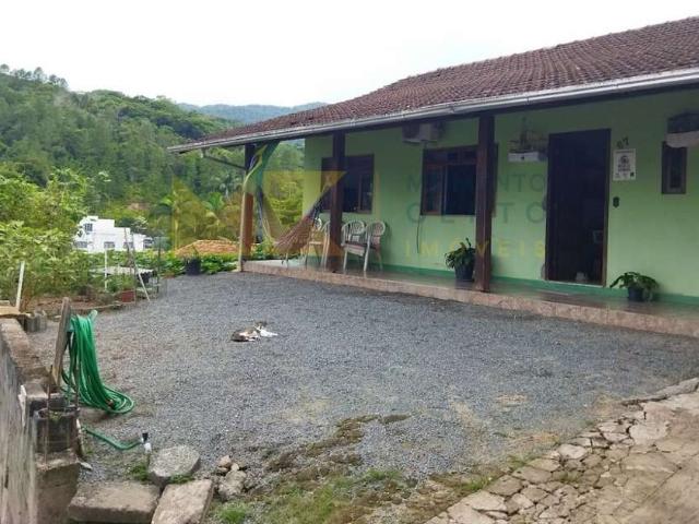 Casa / Sobrado para Venda em Blumenau/SC Velha 3 Quartos