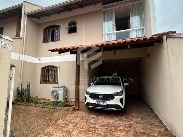 Casa / Sobrado para Venda em Blumenau/SC Velha 3 Quartos