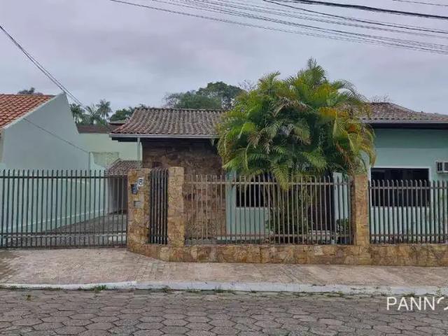 Casa / Sobrado para Venda em Blumenau/SC Velha 3 Quartos