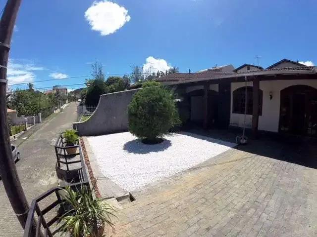 Casa / Sobrado para Venda em Blumenau/SC Velha 4 Quartos
