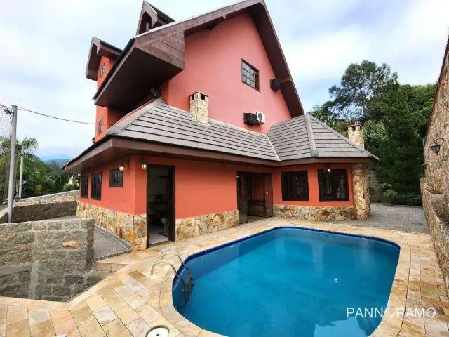 Casa / Sobrado para Venda em Blumenau/SC Velha 5 Quartos