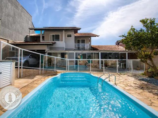 Casa / Sobrado para Venda em Blumenau/SC Vorstadt 3 Quartos