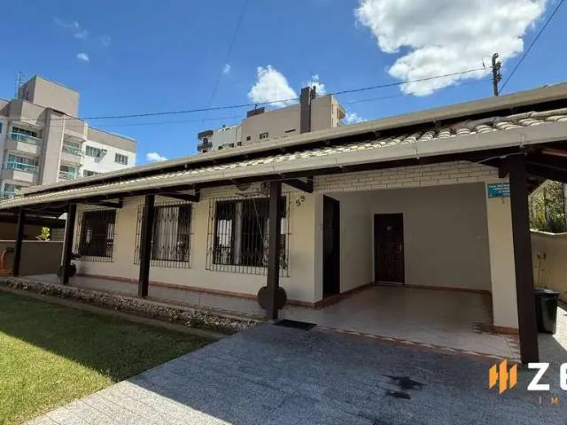 Casa / Sobrado para Venda em Blumenau/SC Vorstadt 4 Quartos