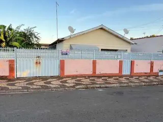 Casa / Sobrado para Venda em Brotas/SP Bela Vista 2 Quartos