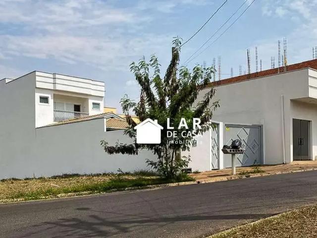 Casa / Sobrado para Venda em Brotas/SP Jardim Paraiso 4 Quartos