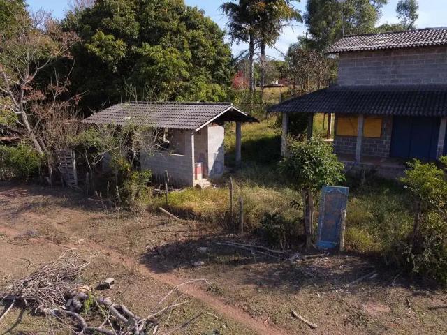 Casa / Sobrado para Venda em Brotas/SP Lagoa Dourada 2 Quartos