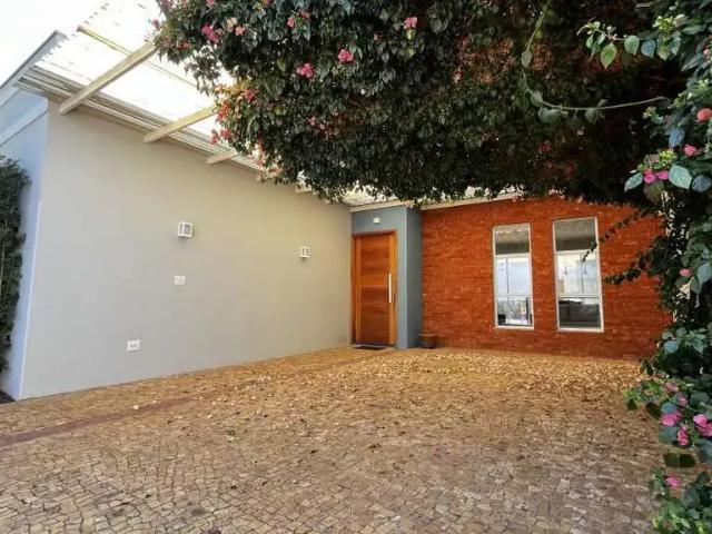 Casa / Sobrado para Venda em Brotas/SP Santa Cecilia 3 Quartos