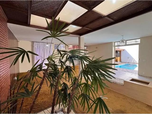 Casa / Sobrado para Venda em Bragança Paulista/SP Centro 4 Quartos