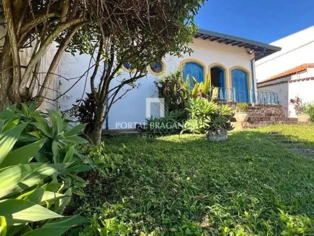 Casa / Sobrado para Venda em Bragança Paulista/SP Centro 3 Quartos