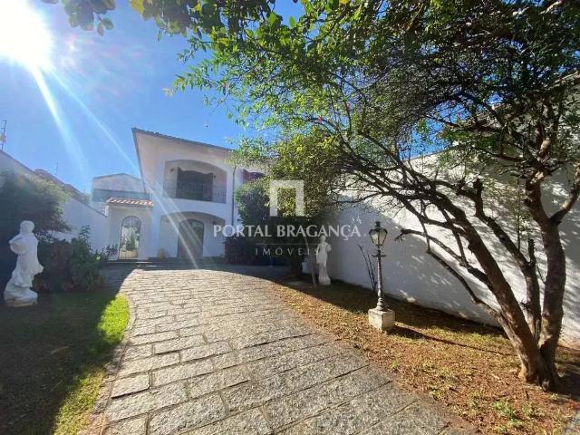 Casa / Sobrado para Venda em Bragança Paulista/SP Centro 3 Quartos