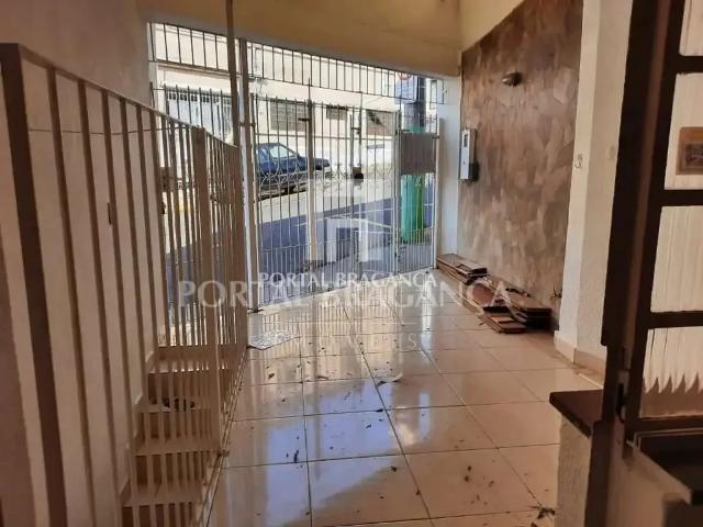 Casa / Sobrado para Venda em Bragança Paulista/SP Centro 3 Quartos