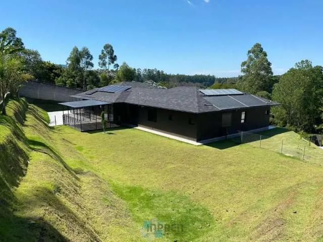 Casa / Sobrado para Venda em Bragança Paulista/SP Condomínio Jardim das Palmeiras 4 Quartos
