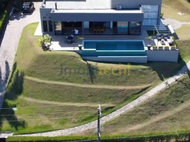 Casa / Sobrado para Venda em Bragança Paulista/SP Condomínio Jardim das Palmeiras 4 Quartos