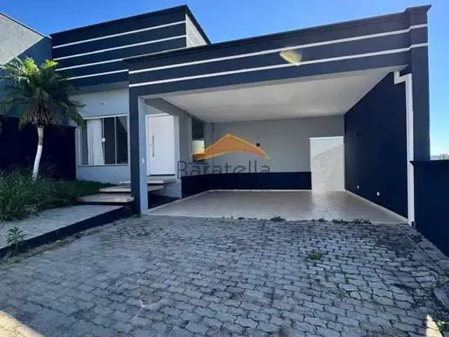 Casa / Sobrado para Venda em Bragança Paulista/SP Condomínio Portal da Serra 3 Quartos