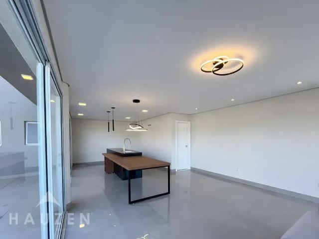 Casa / Sobrado para Venda em Bragança Paulista/SP Condomínio Vale das Águas 3 Quartos